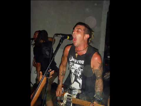 COP ON FIRE - CREER EN NADA.wmv - YouTube