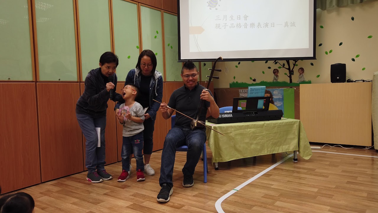 TOTO FAMILY Performance - YouTube