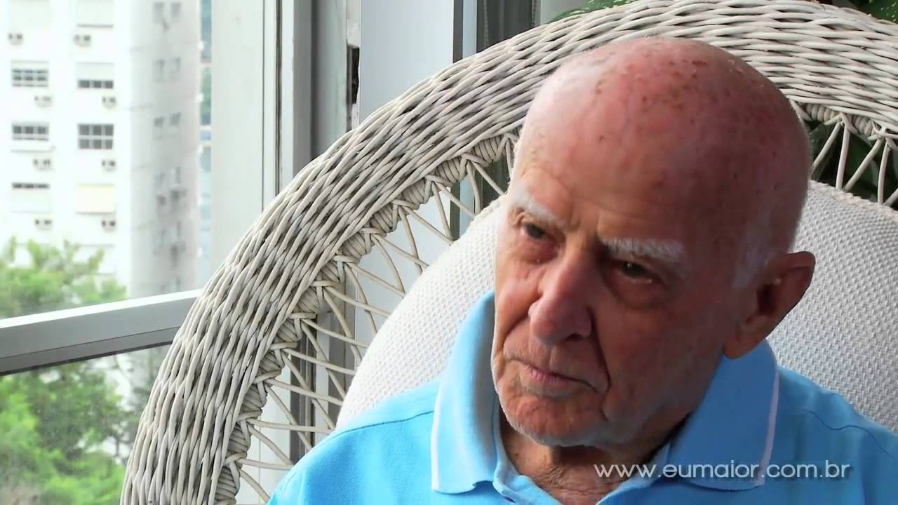 EU MAIOR - Entrevista com Professor Hermógenes - YouTube