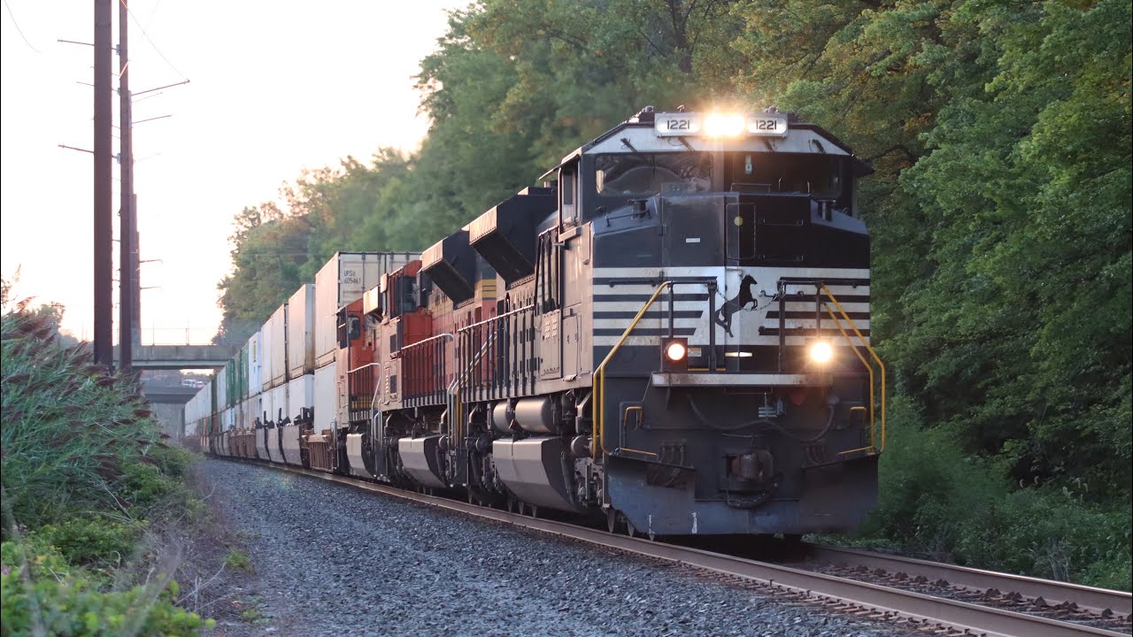 New Symbols on the Norfolk Southern morrisville line feat. 27G, 28M ...