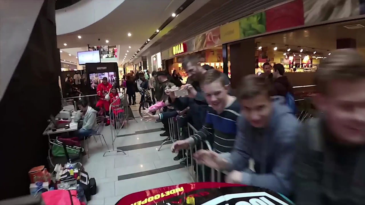 DOWNMALL 2016 BRATISLAVA POV RUN | FILIP ZEMAN - YouTube