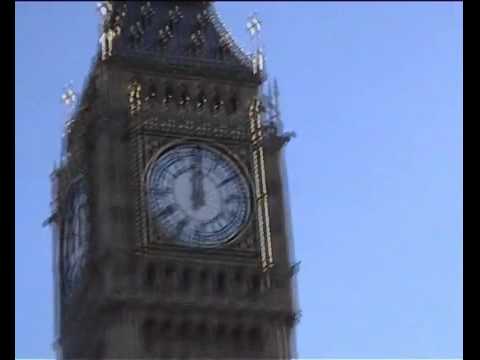 Big Ben Strikes 12 - YouTube
