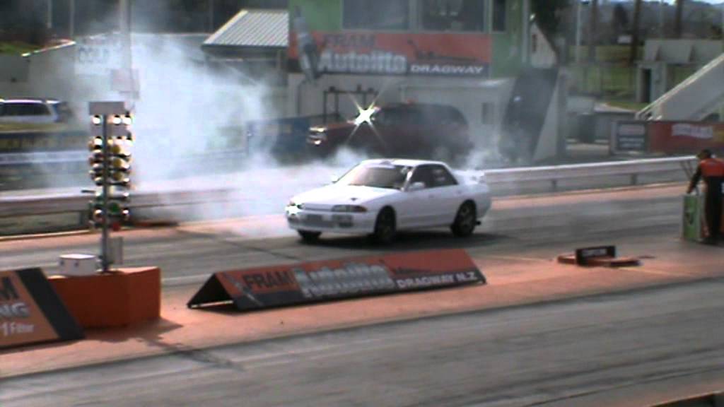 Drags 2011 In Rally Spec R32 25DE Skyline - YouTube