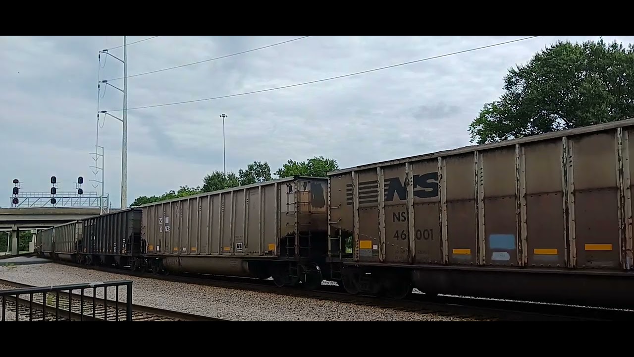 NS loaded coal hopper train crosses park ave (norfolk) - YouTube