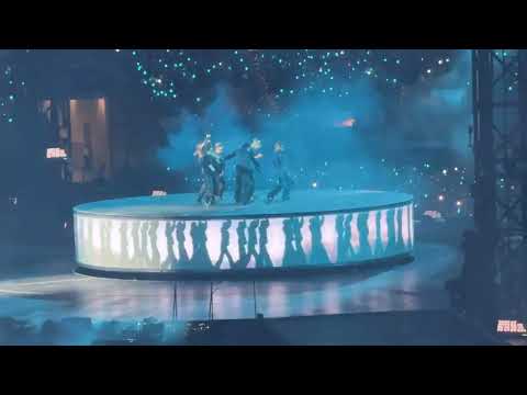 BTS “RUN BTS” Fancam 🔥 ARIRANG World Tour Los Angeles Day 2 Live Performance