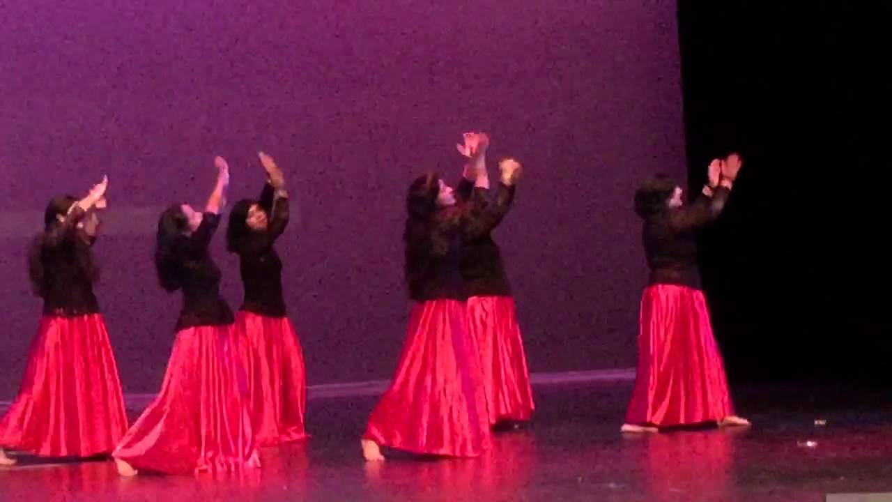 Dance in Tiranga at Bothell high school - YouTube