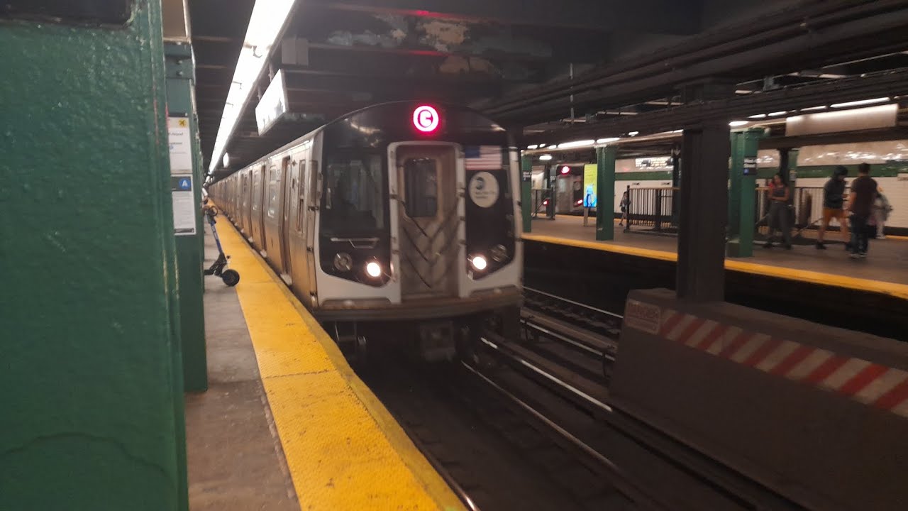 R160 C train action - YouTube