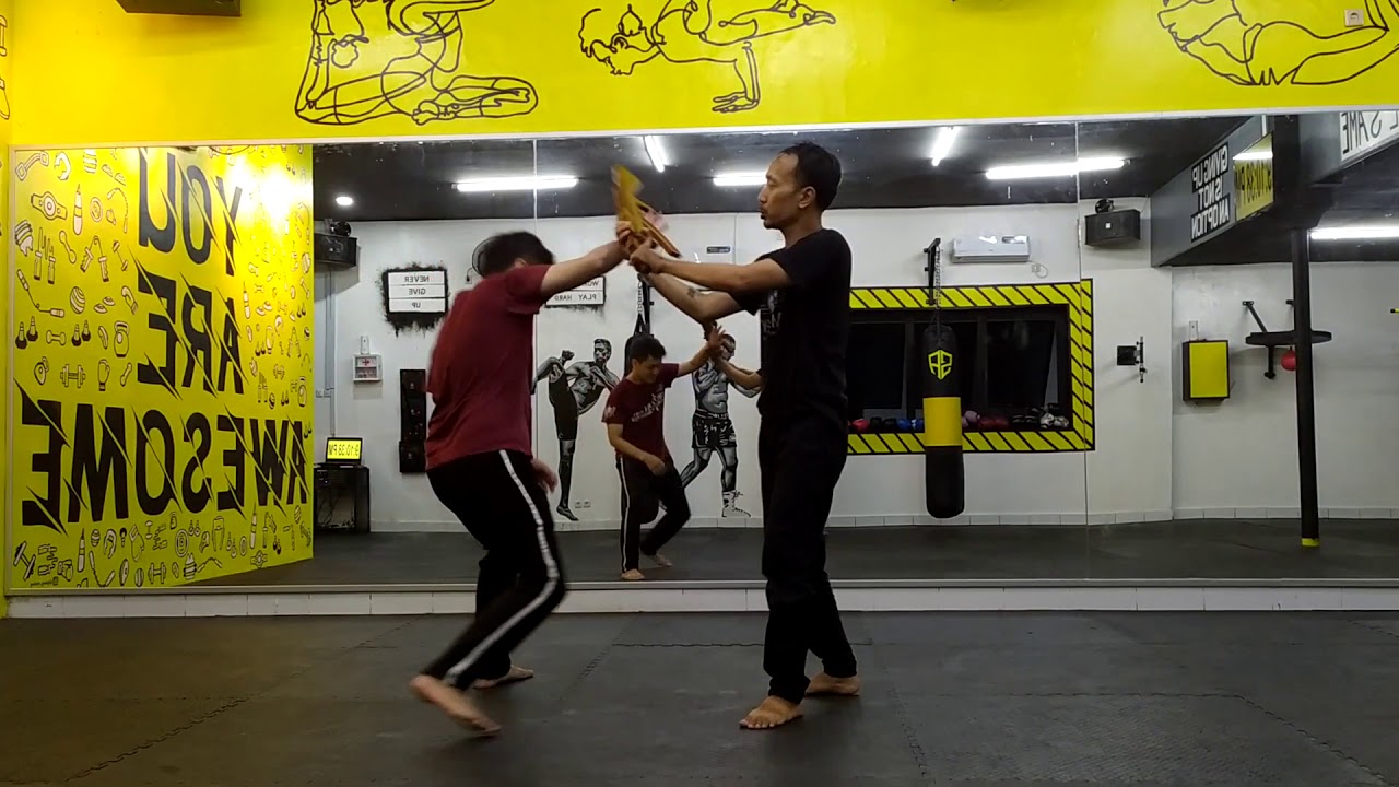 Self Defense Systema Indonesia | Long Gun AK Disarming - YouTube