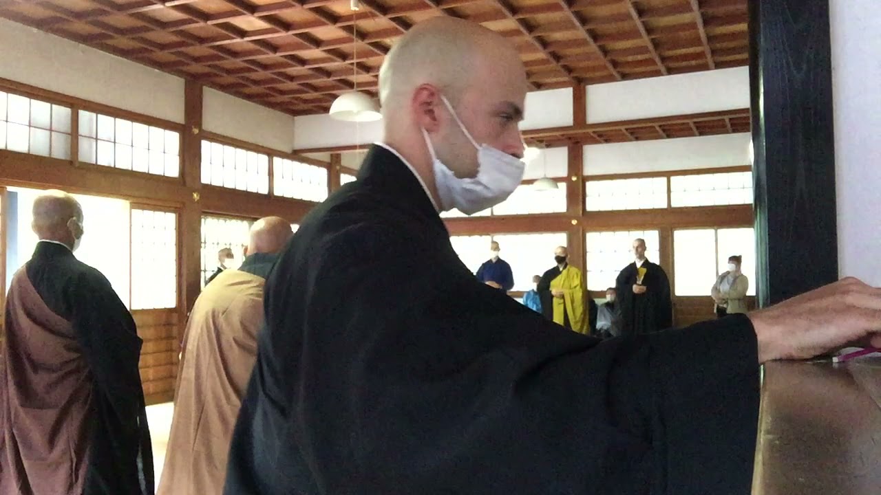 明玄首座の法戦式 (Myogen's dharma combat ceremony), October 20th 2021 - YouTube