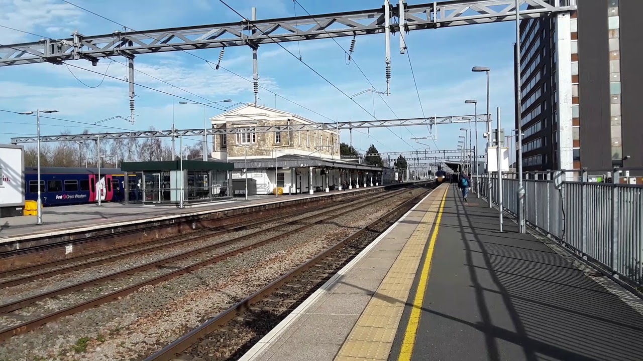 802014-022 1C14 arrived at Swindon train station Wiltshire 22.2.2019 ...