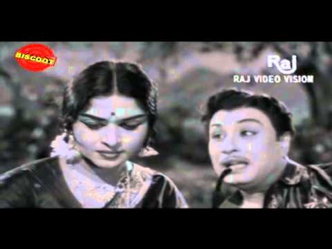 Kalangarai Vilakkam | MGR, B. Saroja Devi | Tamil Classic Movie - YouTube