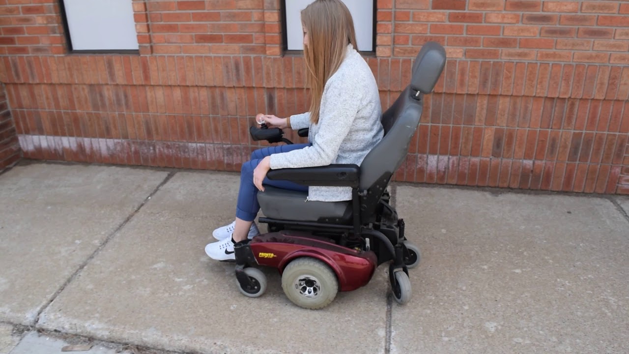 Invacare - Pronto M51 - Semi-Recline Power Wheelchair - 18" x 18" Seat ...
