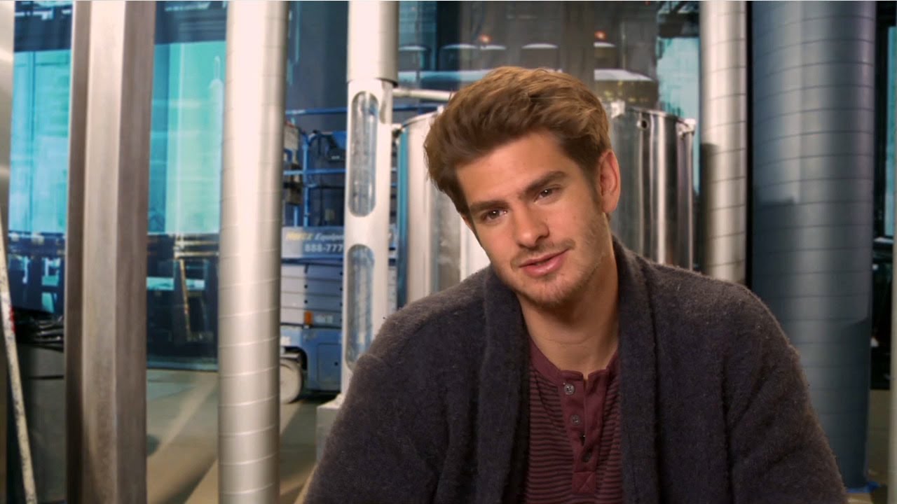 Andrew Garfield - The Amazing Spider-Man 2 Interview HD - YouTube