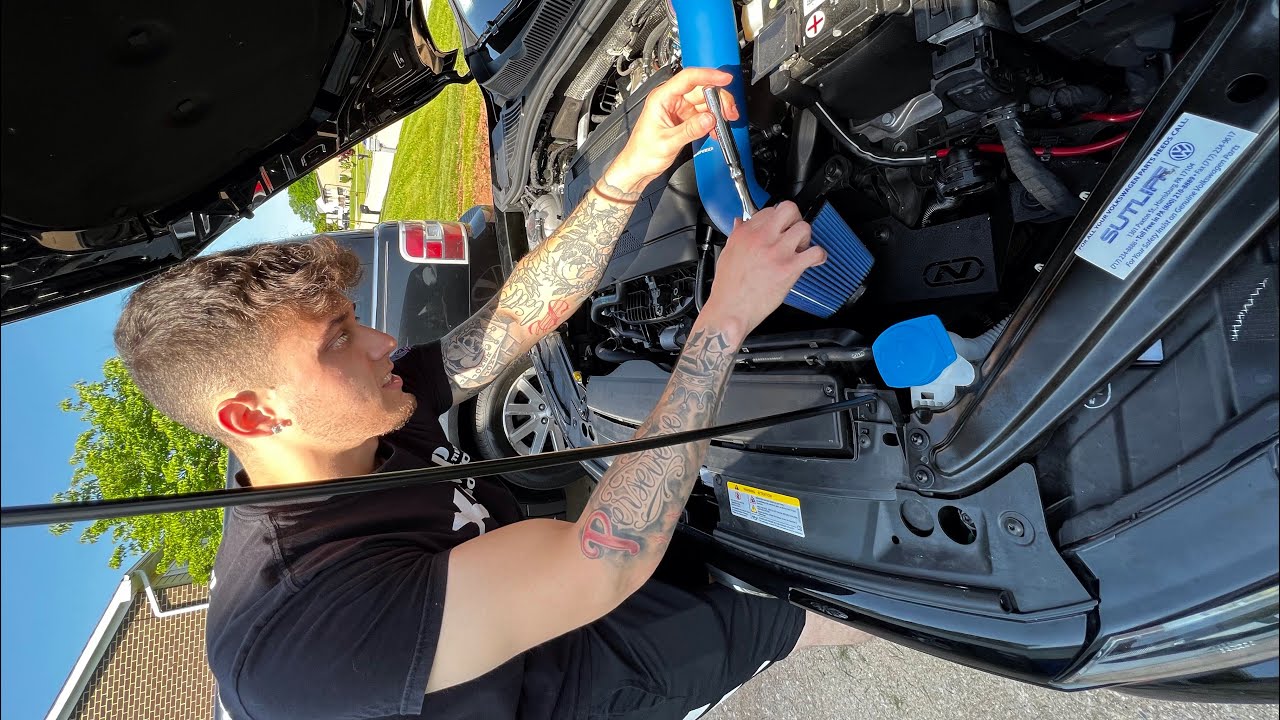 2021 MK7 VW GLI Intake Install (LOUD TURBO SPOOL & BOV) - YouTube