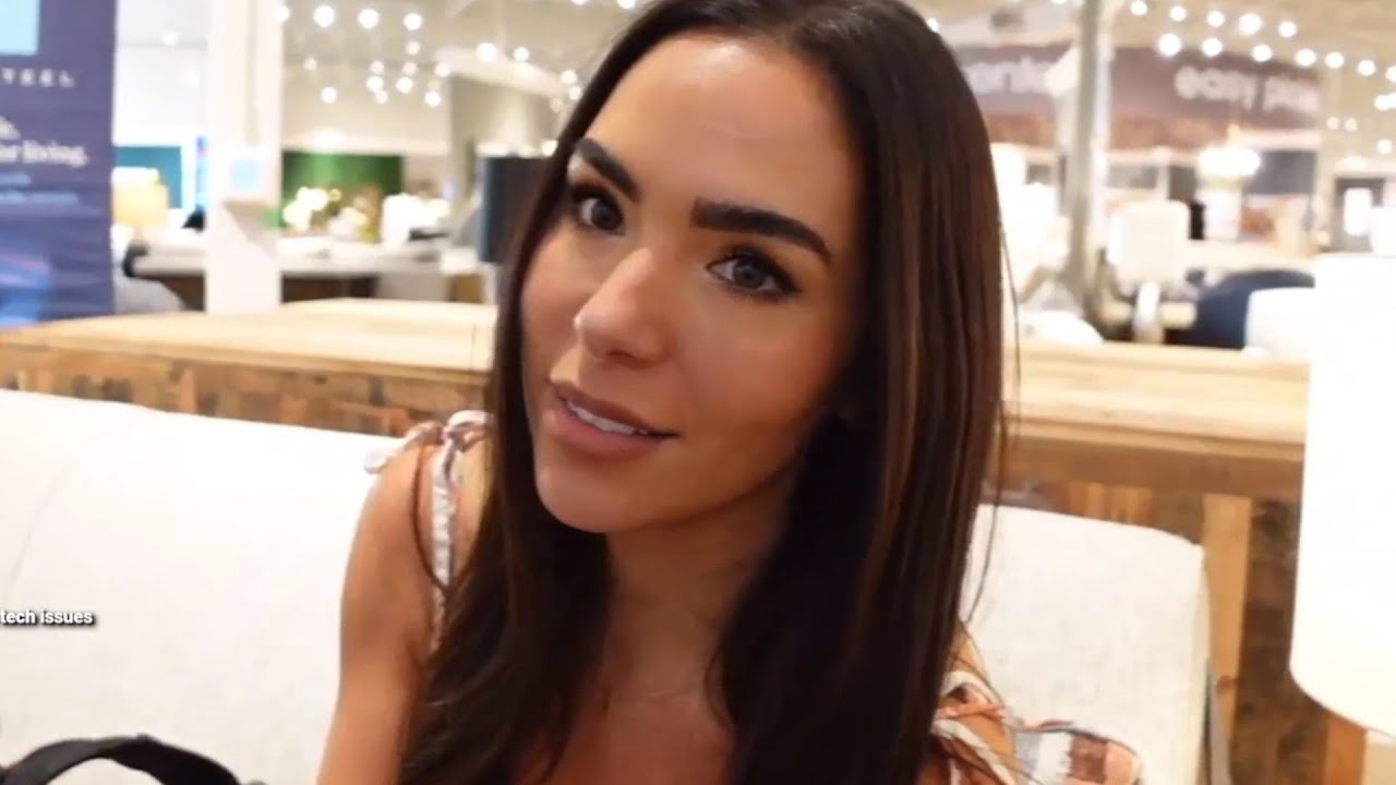 "We're Just Friends" - Esfand - YouTube