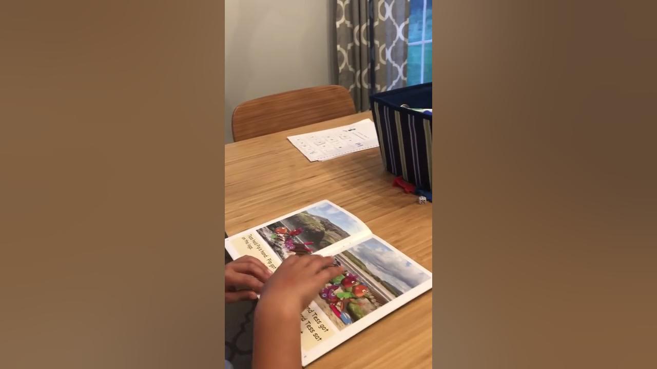 Decodable books - The Lost Box - USA pronunciation - YouTube