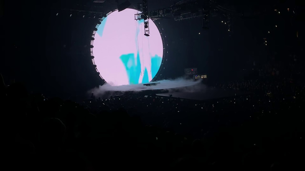 Travis Scott brings out Nav in Toronto ( Zeze, - YouTube