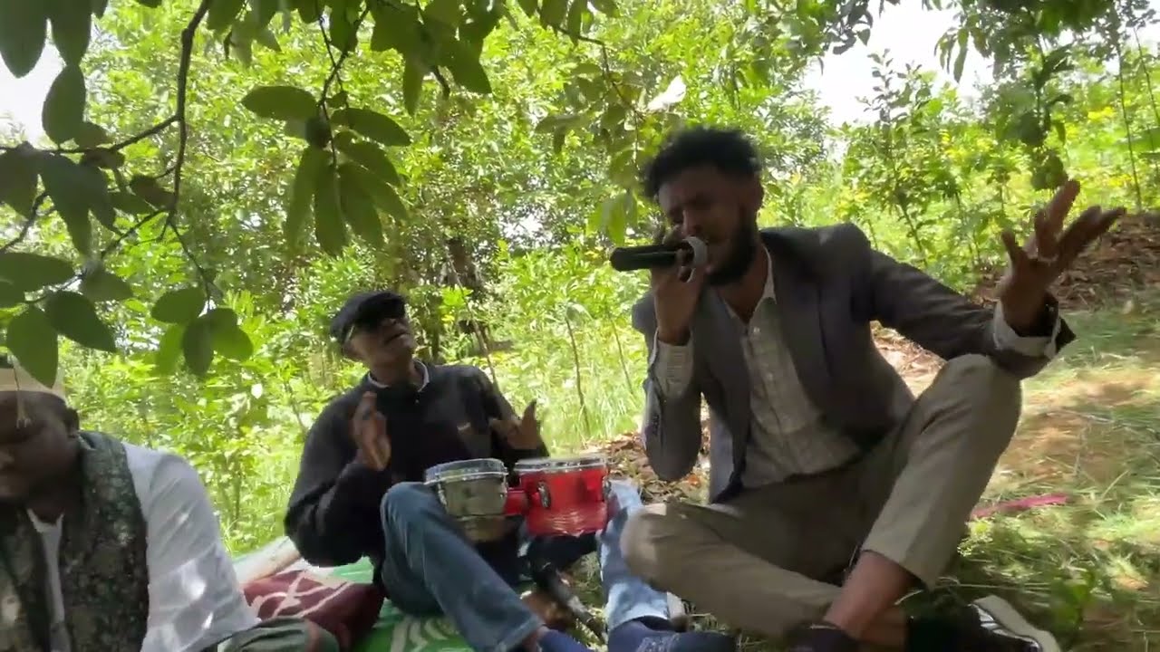 Qaaci | Deeqa Waxay Ku Nooshahay | Liibaan Joker | Beerta Raaxada ee ...