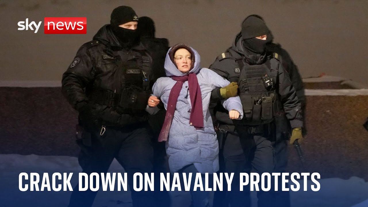 Alexei Navalny dies: Russian police crack down on protests as 'at least ...