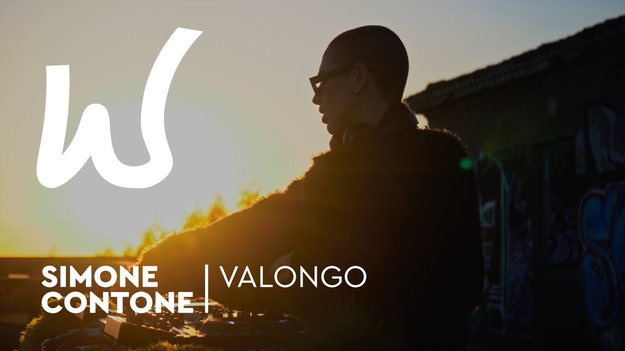 Howea Sessions, Simone DJ Set | Martin Contone Fashion Design at ...