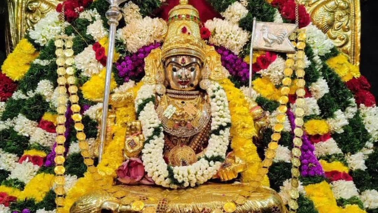 Amme Narayana Devi Narayana lakshmi Narayana Badri Narayana - Live via ...