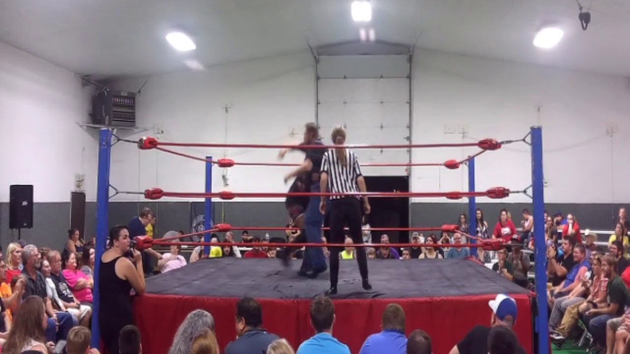 Cletus Farmer VS Dru Skillz - YouTube