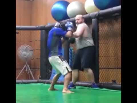 Southpaw Boxing: Lean-back Counter to the Uppercut (Normal Speed and ...