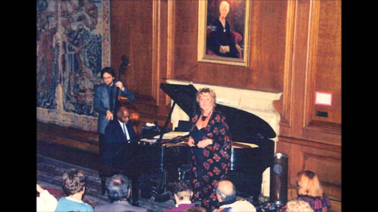 Rebecca Parris Sings "Night and Day" - YouTube