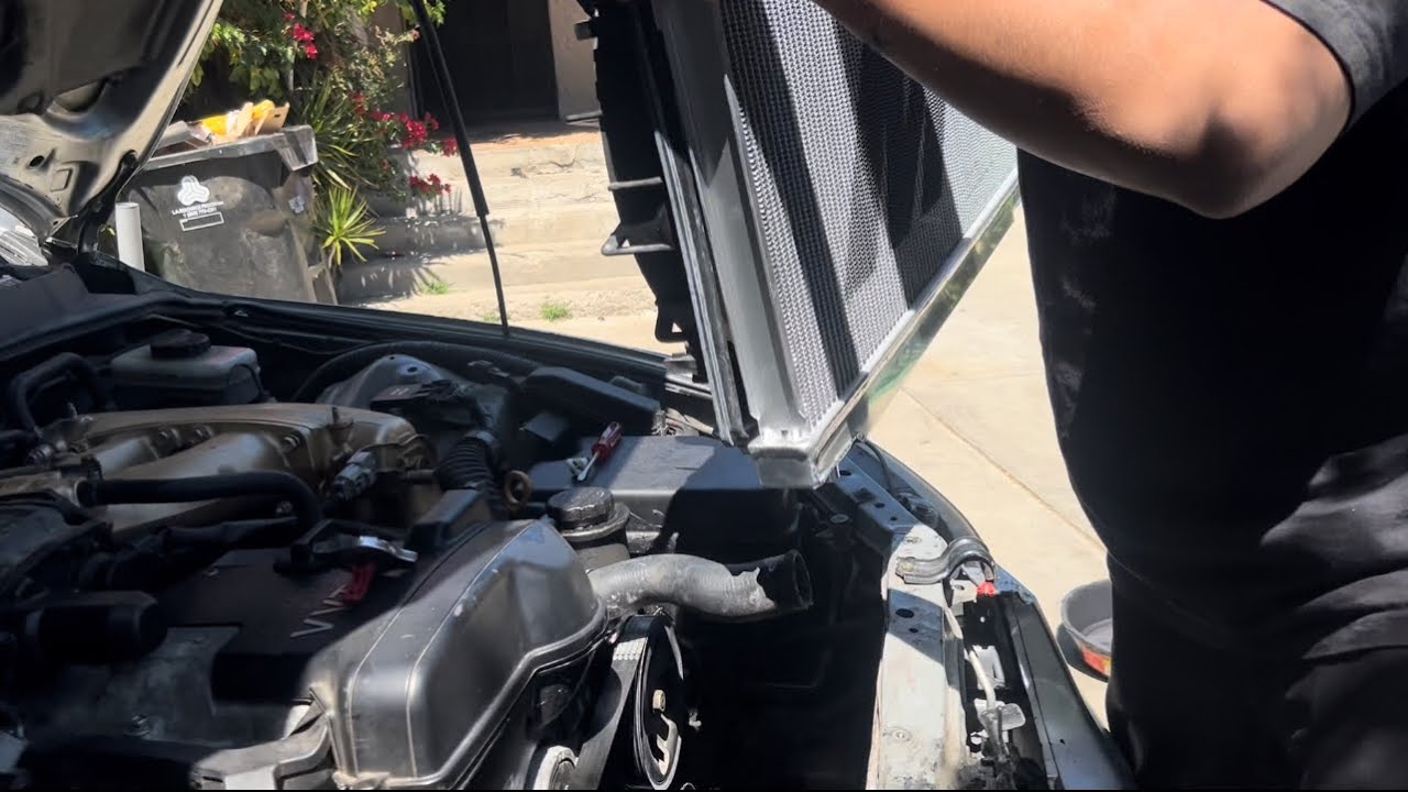 Lexus IS300 Radiator Replacement (Upgrade!) - YouTube