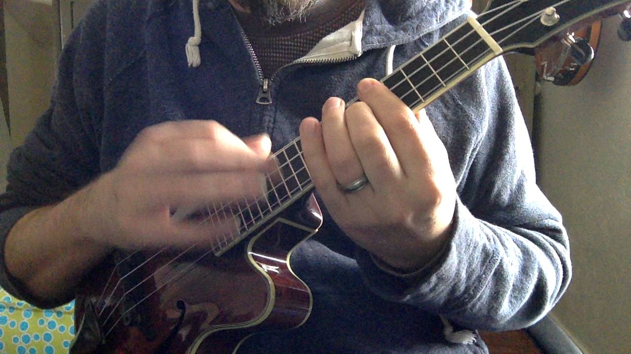 Eastman Uke Sound Sample - YouTube