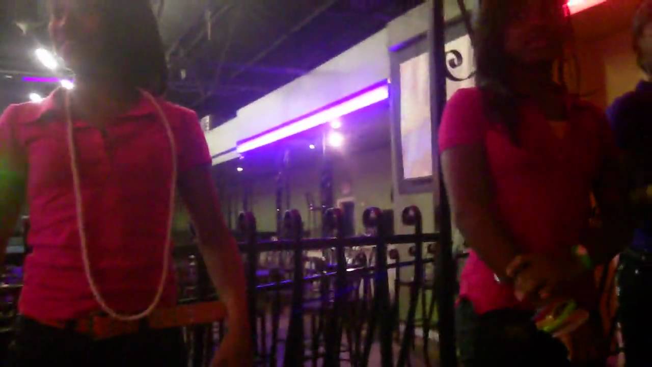 fans showing Noo noo Da Noo Noo dance - YouTube