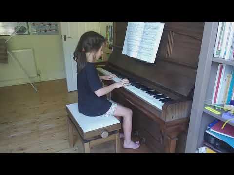 Martha Hibberd - Shadows - Walter Carroll (Lewisham Lounge Fest) - YouTube