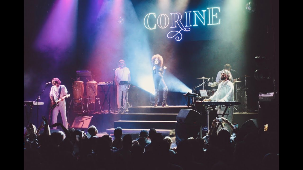 Corine - LIVE @ LA CIGALE, PARIS - YouTube