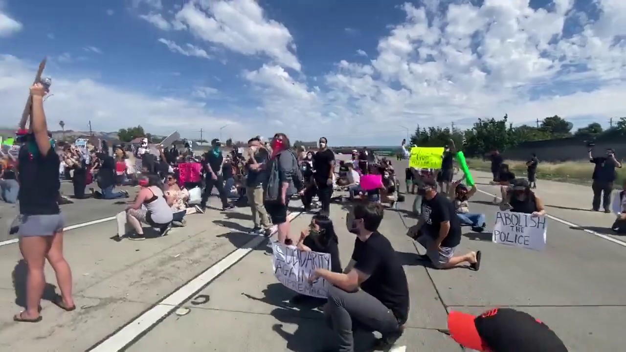 Demonstrators stop Highway 101 traffic during George Floyd protest in ...