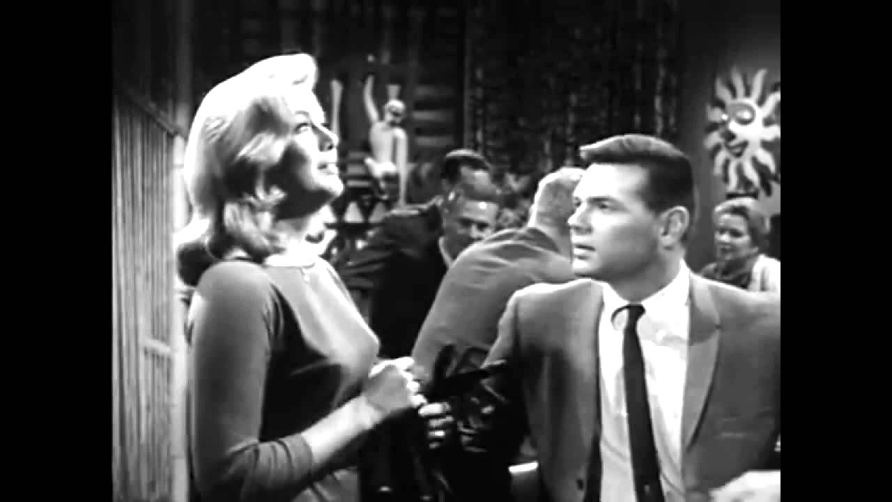 LESLIE PARRISH - The Lieutenant: "Operation Actress", GARY LOCKWOOD ...