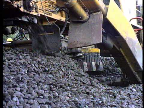 Desguarnecimiento del Lecho de Balasto Plasser & Theurer RM80 VTS 10 1 ...