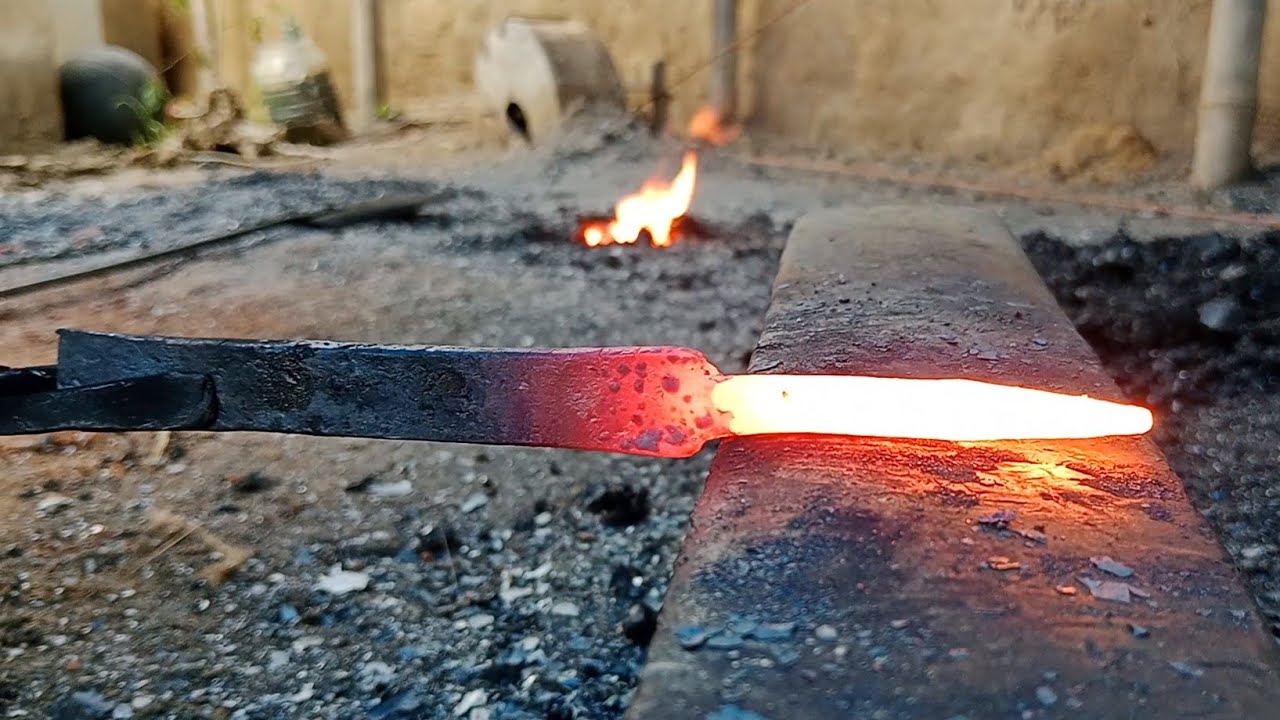 How a blacksmith made a chorsi from old bearings - YouTube