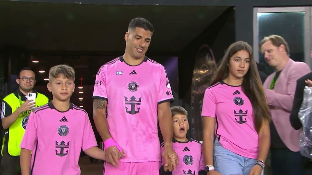 Luis Suárez Officially Introduced to Inter Miami in Season Opener - YouTube