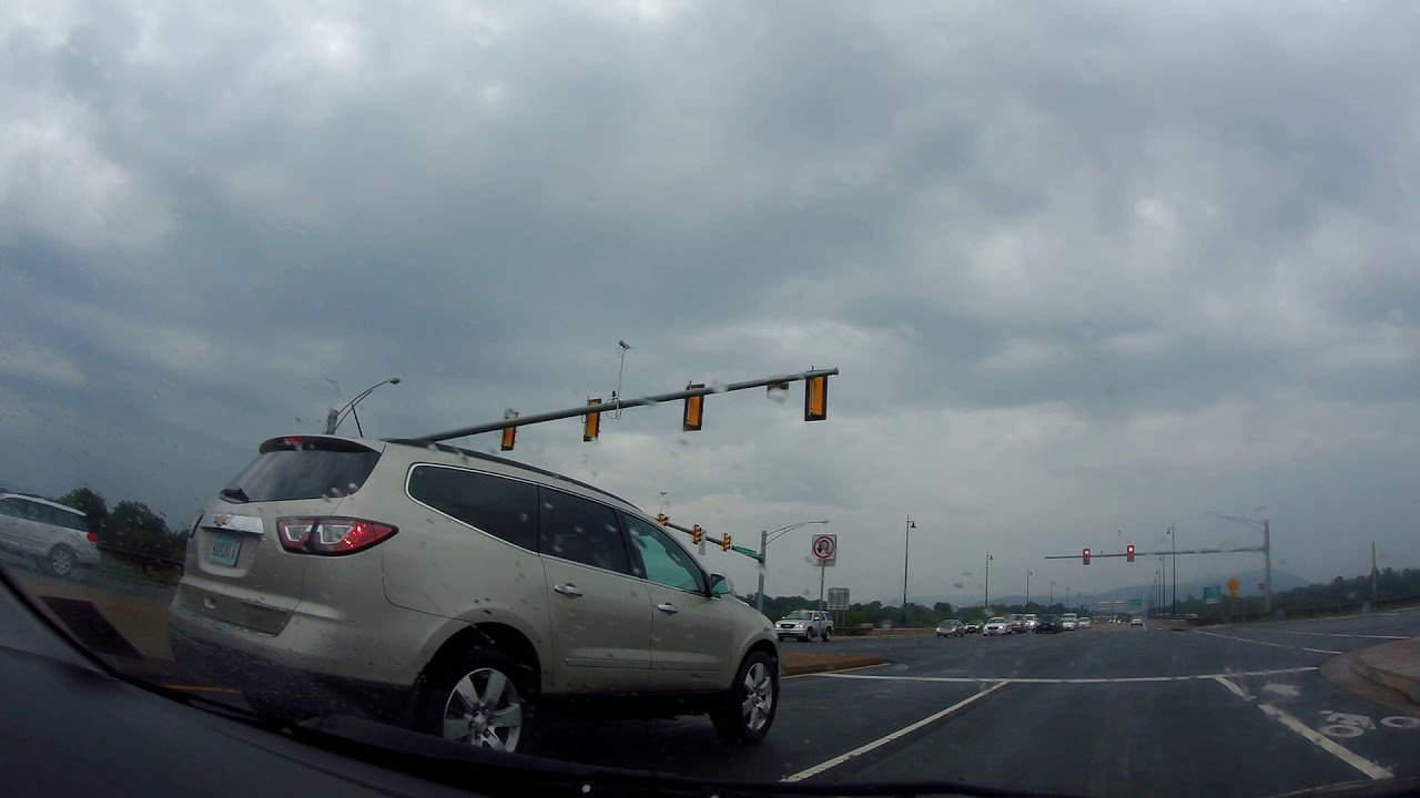 VA U.S. 340/522 south Front Royal, VA powerlines, and mountains - YouTube