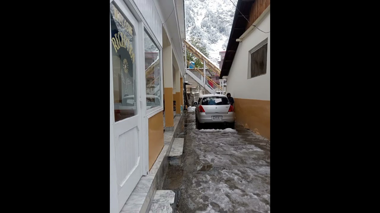 Wadi E kaghan NAran Beautiful View Of Snowfall #ytshorts #youtubeshorts ...