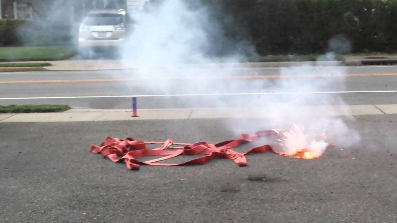 8000 shot firecracker belt - YouTube