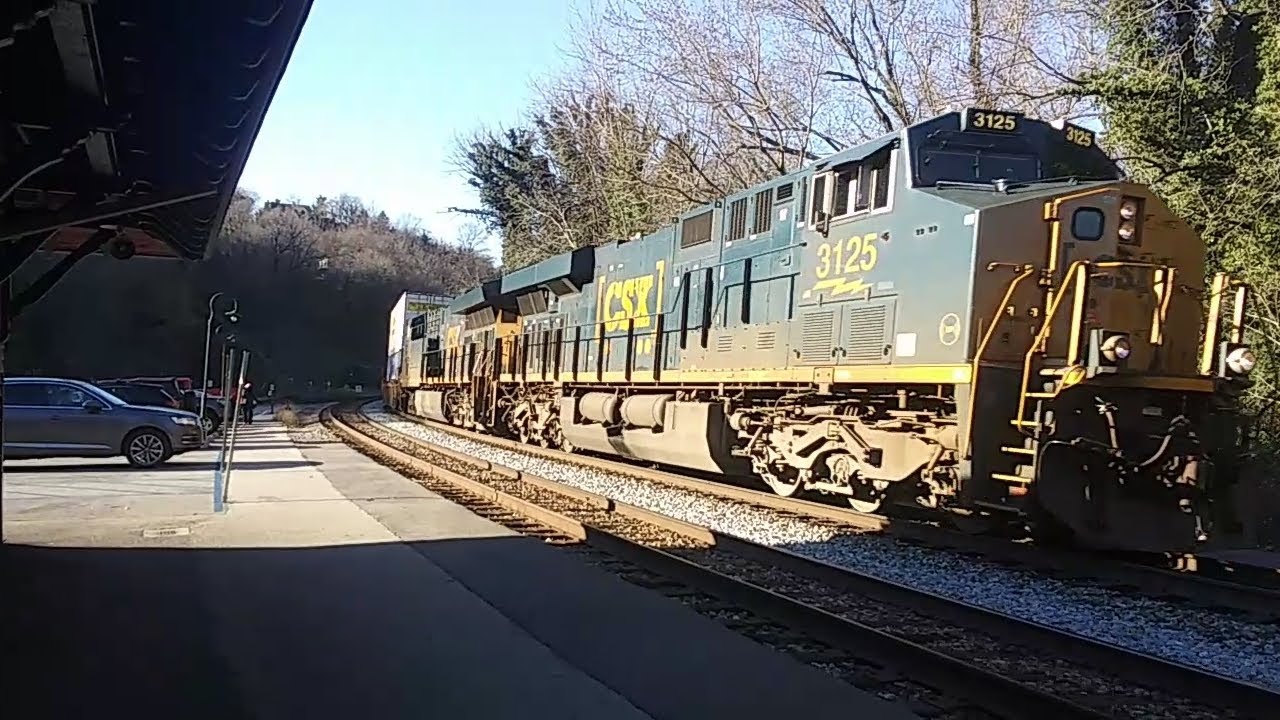 CSX M415-01 Passing East Of The Harper's Ferry Train Station - YouTube