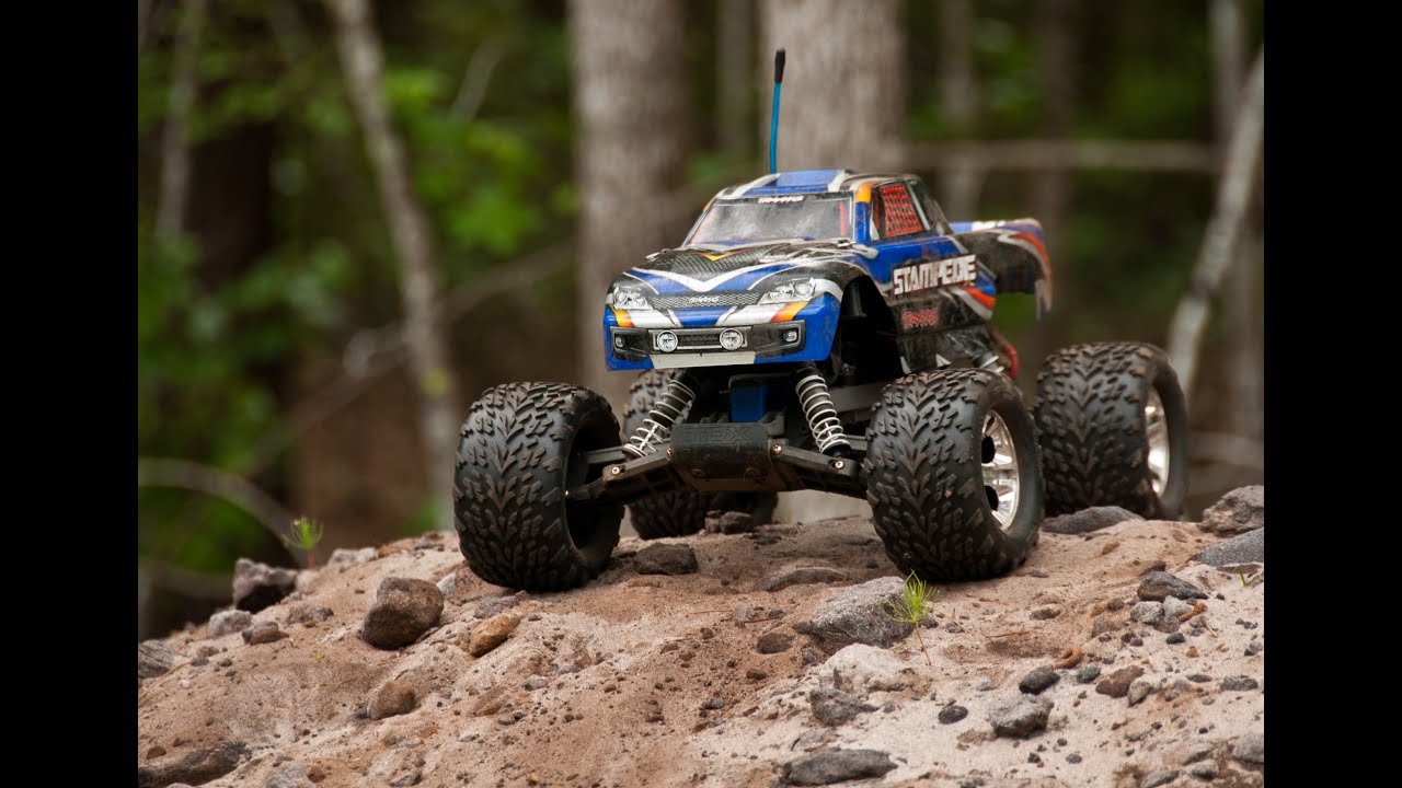 2WD Brushed Traxxas Stampede - YouTube