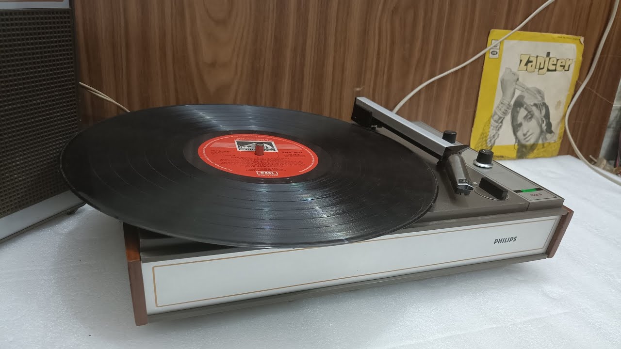sold out (9310741161) PHILIPS 533 RECORD PLAYER (33,45,78) - YouTube