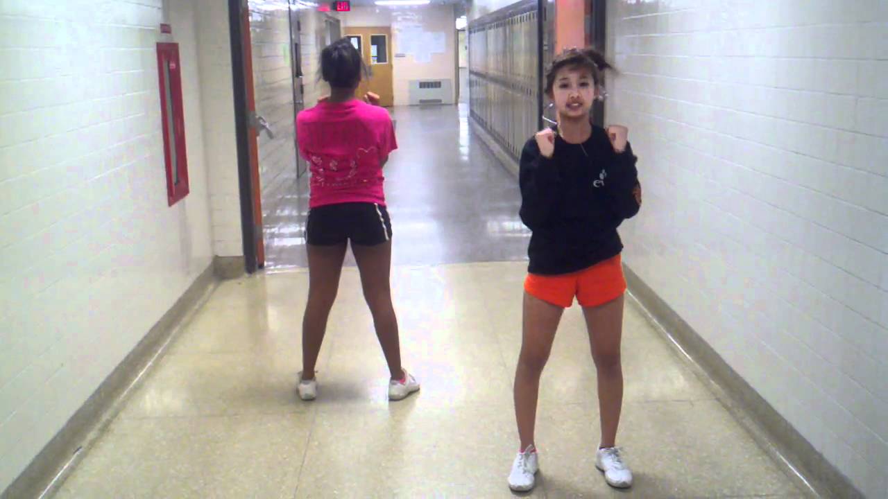 Osseo cheer!! The cheer - YouTube