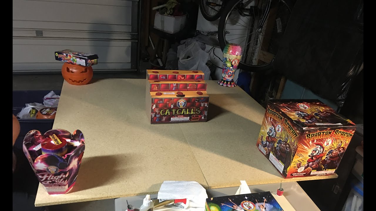 Insane loud Fountain Novelty Firework Finale Board!! Spartan Scream ...