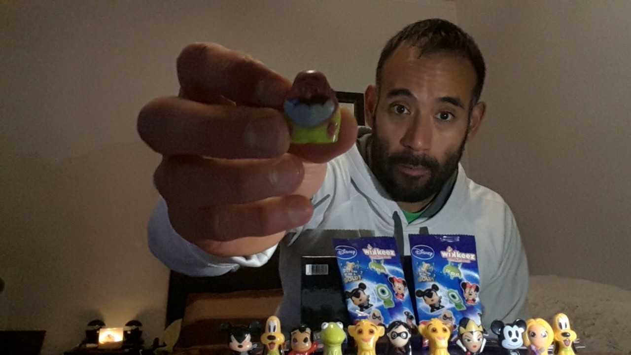 Disney Wikkeez Blind Bag Opening!! Will I find a GOLD figure???? - YouTube