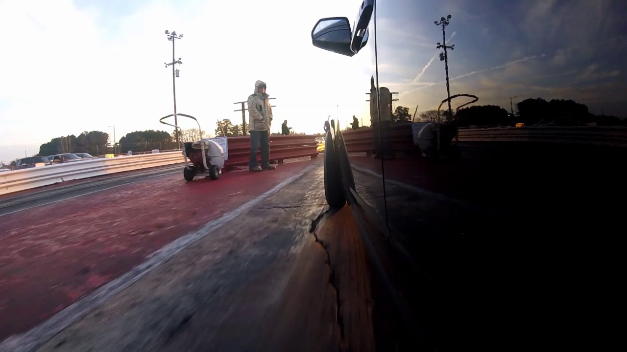 Joey Ctsv doing work Kinston Dragstrip - YouTube