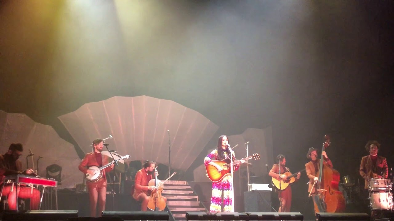 Kacey Musgraves "Oh What A World" 10/27/18 Wembley Arena London - YouTube