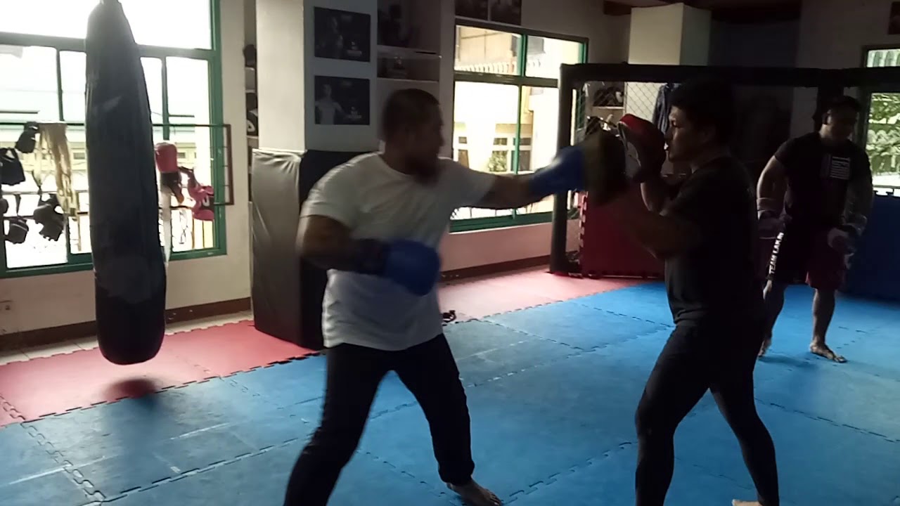 Practice boxing gilbert - YouTube